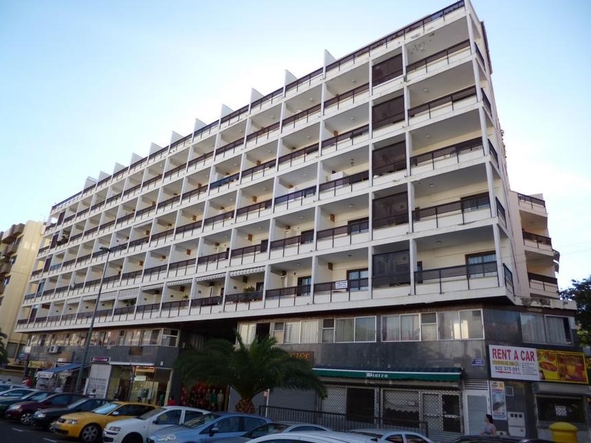 Avenida Familia Betancourt Y Mol, 8, Puerto de la Cruz — idealista