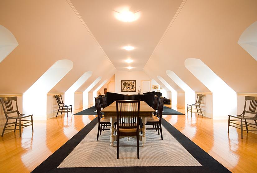 Castillo clásico por fuera, moderno por dentro — idealista/news