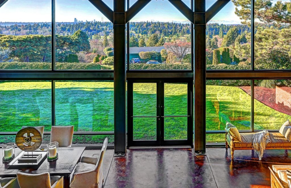 El CEO de Microsoft logra vender su mansión en Seattle por 2,7 millones ...