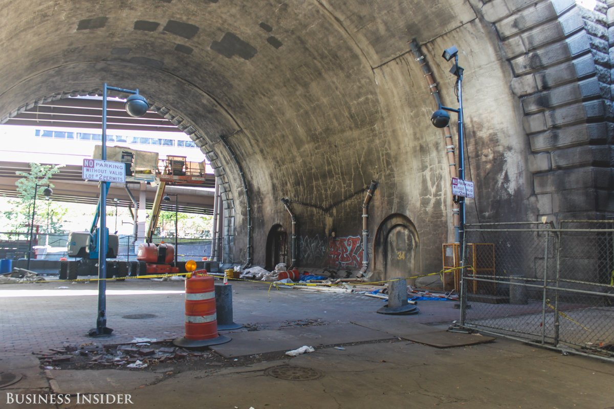 Dentro del búnker secreto que se construyó en el Puente de Brooklyn por ...
