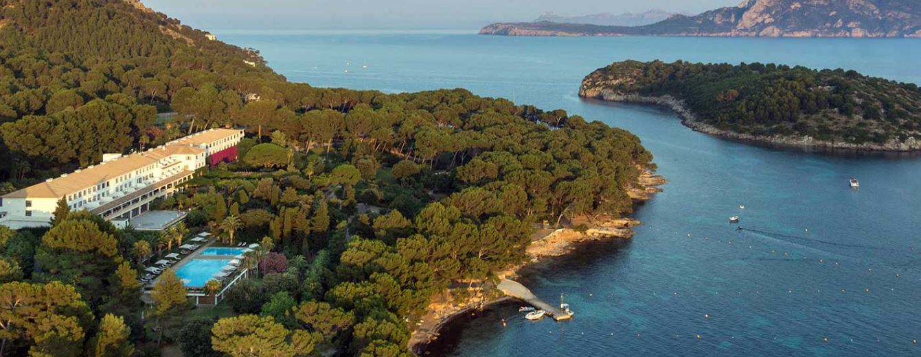 Four Seasons podría gestionar el histórico hotel Formentor en Mallorca ...