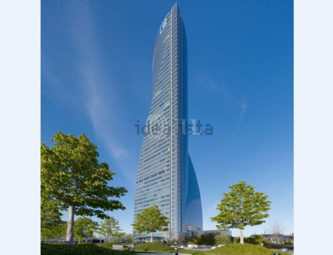 Torre Emperador, un rascacielos con oficinas, ocio, deporte y ...