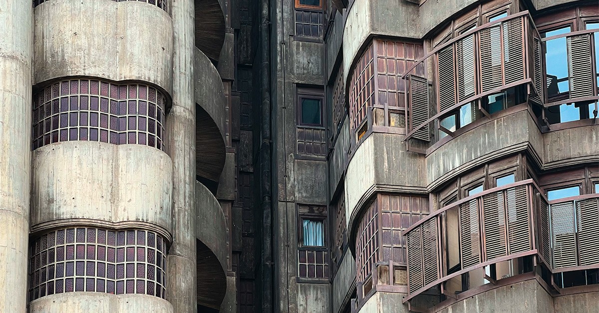 Así es por dentro Torres Blancas, el edificio de Madrid donde se graban ...