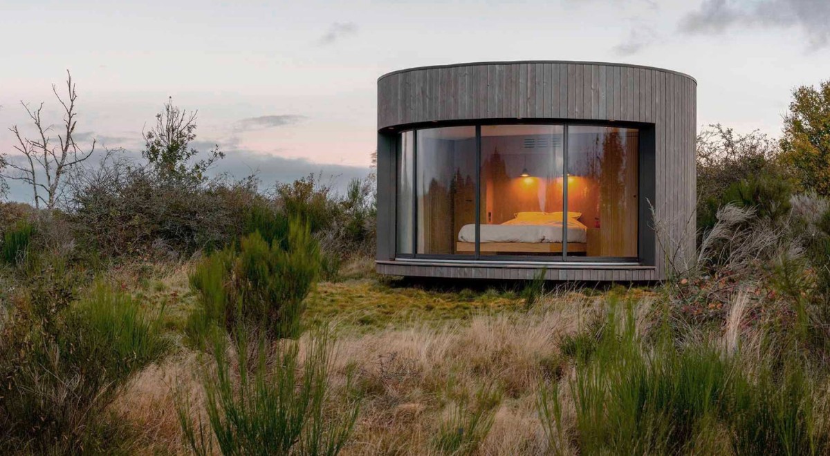 LumiPod: la pequeña cabaña prefabricada circular que se monta en dos ...
