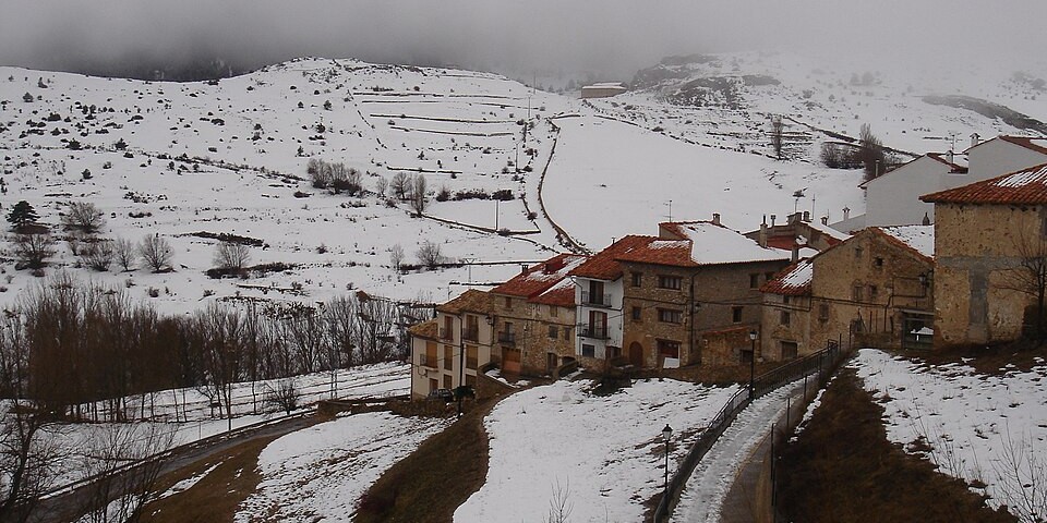 El pueblo más alto de Teruel y de todo el país: está a 1.695 metros ...