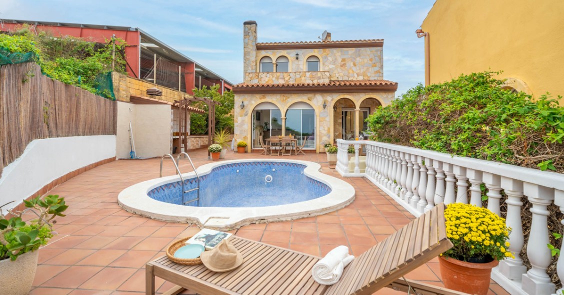 Welke belastingen en kosten komen kijken bij het verkopen van een huis in Spanje in 2023 ...