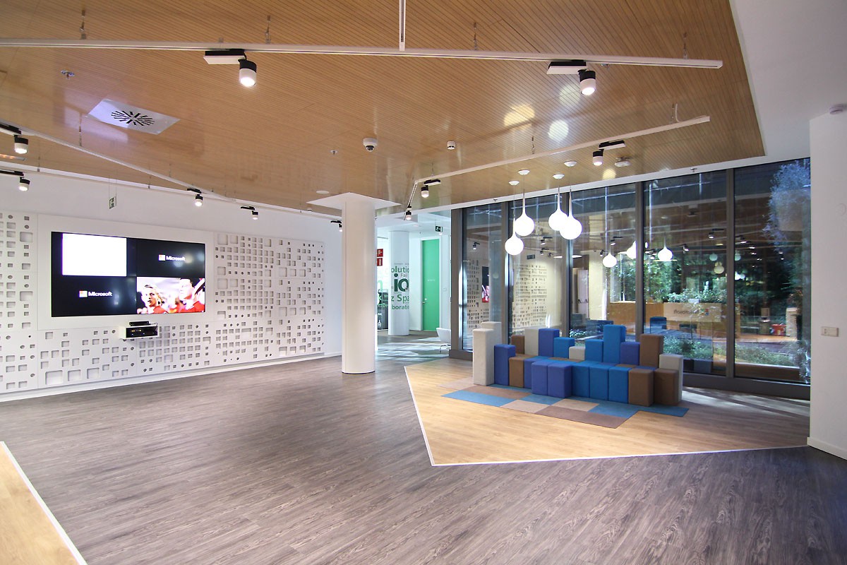 La sede de Microsoft en Madrid: una oficina adaptada a los tiempos ...