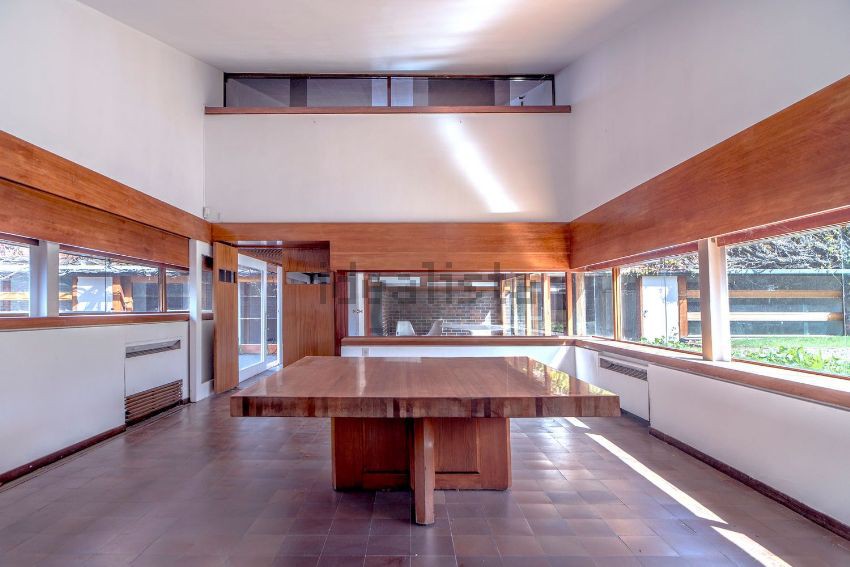 Vuelve al mercado una joya de la arquitectura: la Casa Huarte se rebaja ...