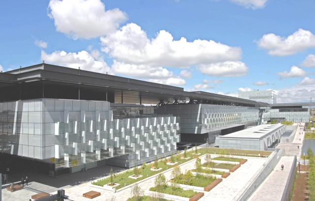 Teléfonica vuelve a poner a la venta su sede central de Madrid valorada ...