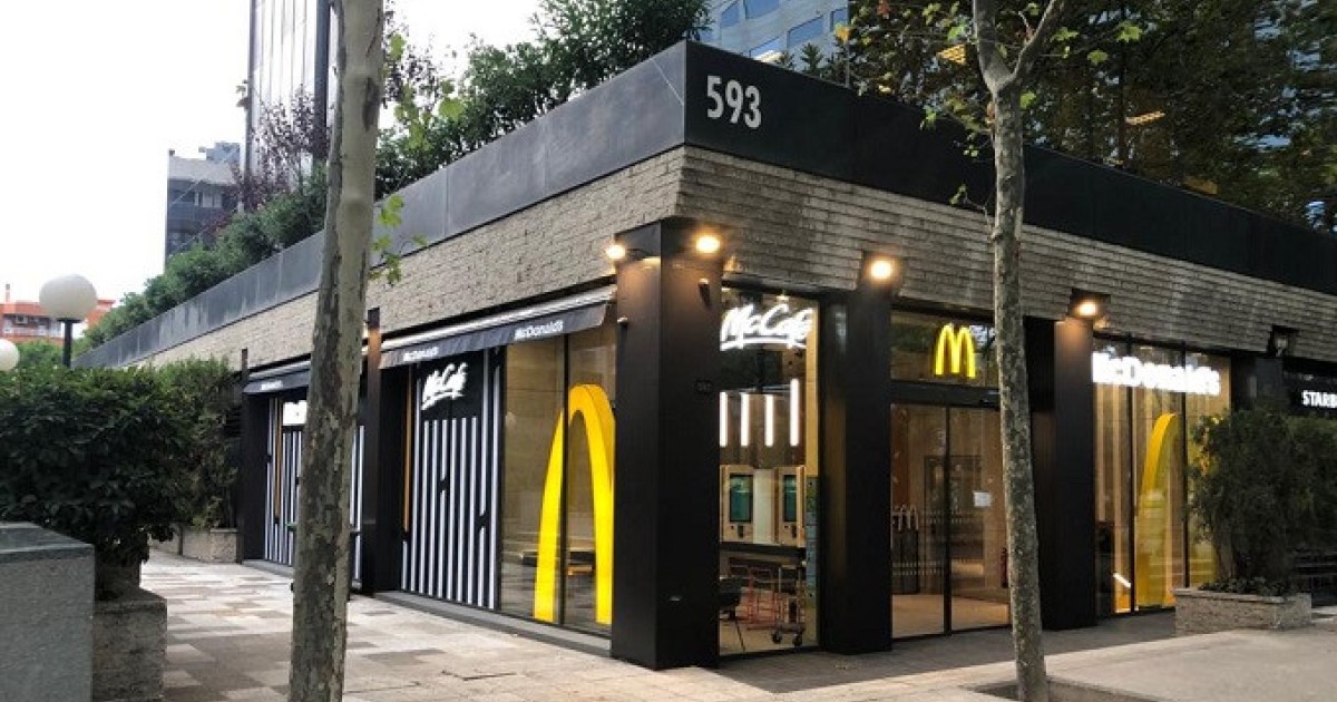 El ‘fast food’ mete la quinta: se abre un restaurante de comida rápida ...