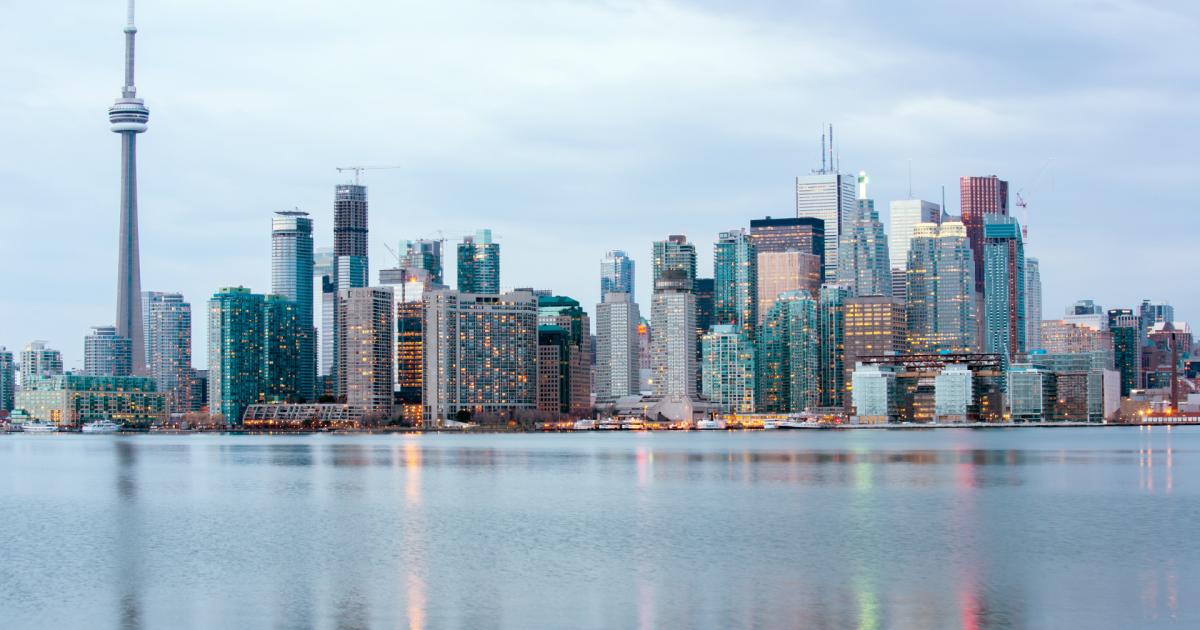 Primeros efectos de la subida de tipos en Canadá: caen los precios de ...