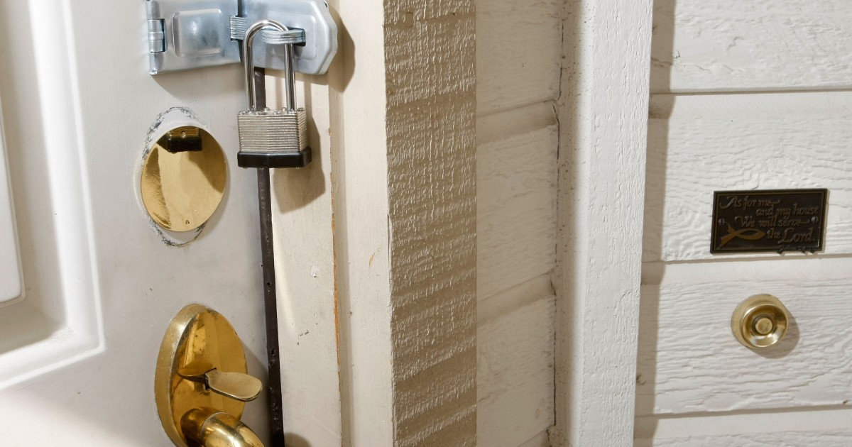 Spanish police warn of squatters’ new tactic: changing locks or adding ...